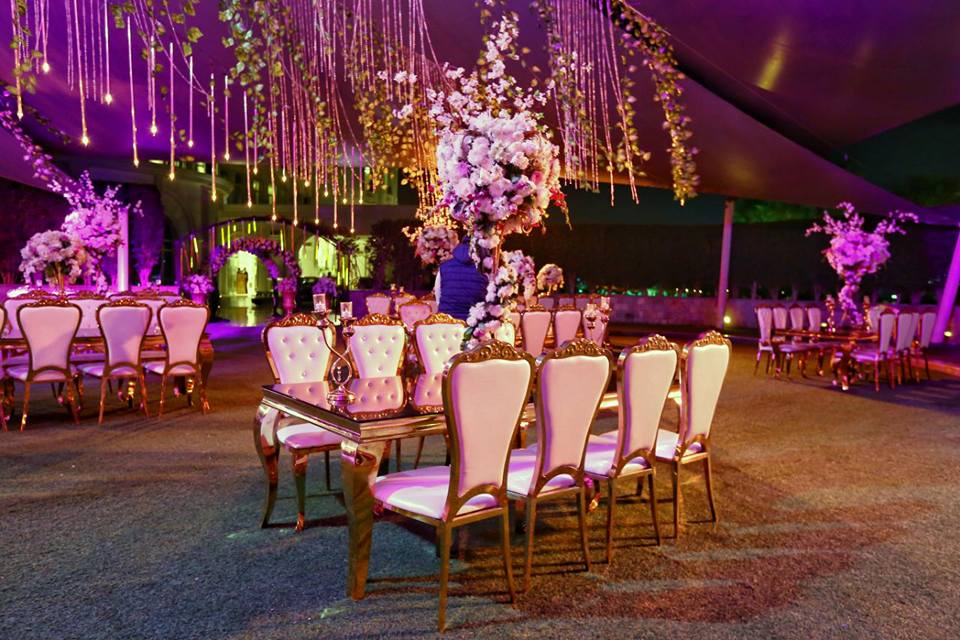 Maxim wedding | Beachweddingtips.com
