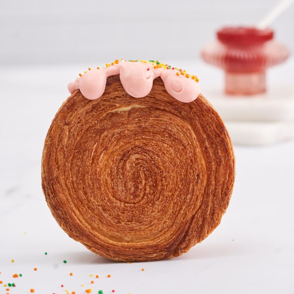 Hot Right Now: The Viral “Suprême” Round Croissant – Cairo 360 Guide to ...