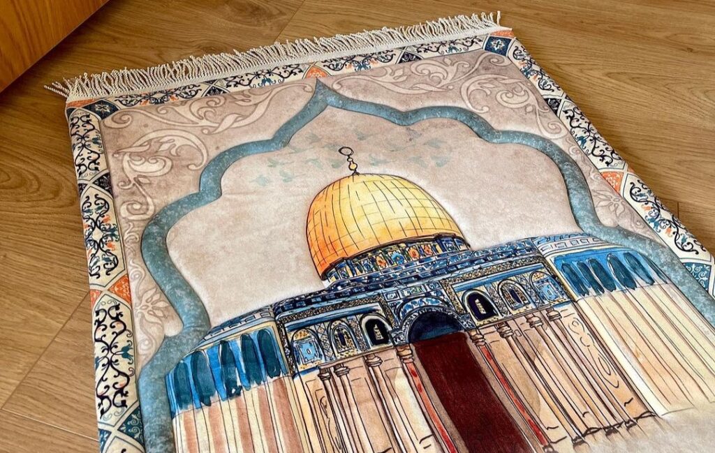Ramadan Ready: 5 Brands for Beautiful & Convenient Prayer Mats – Cairo ...
