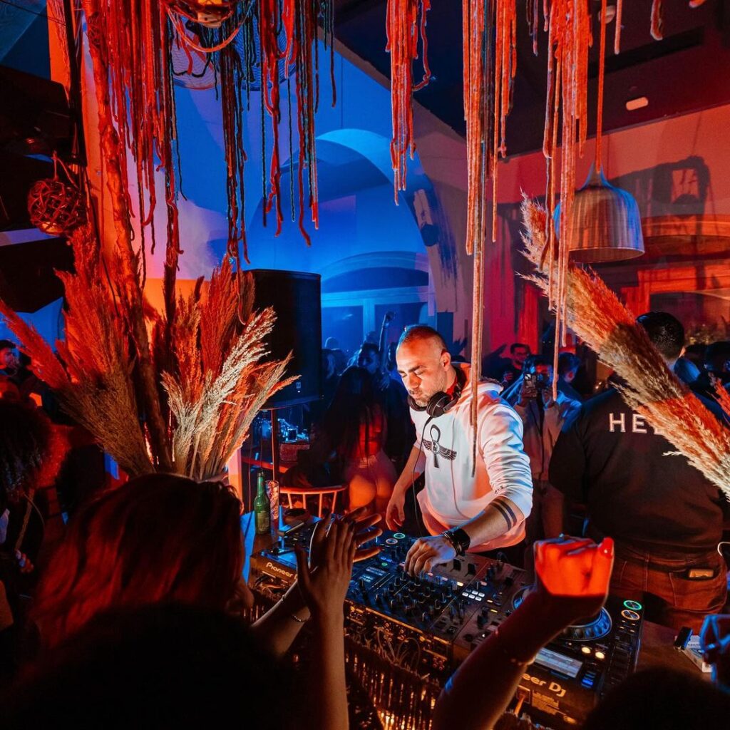 Weekend Guide: She Arts Festival, Massar Egbari, El Masryeen, & More ...