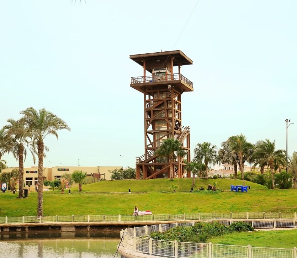 Festive Cheer in Cairo: 9 Must-Visit Christmas Bazaars to Start the Holiday Season – Cairo 360 ...