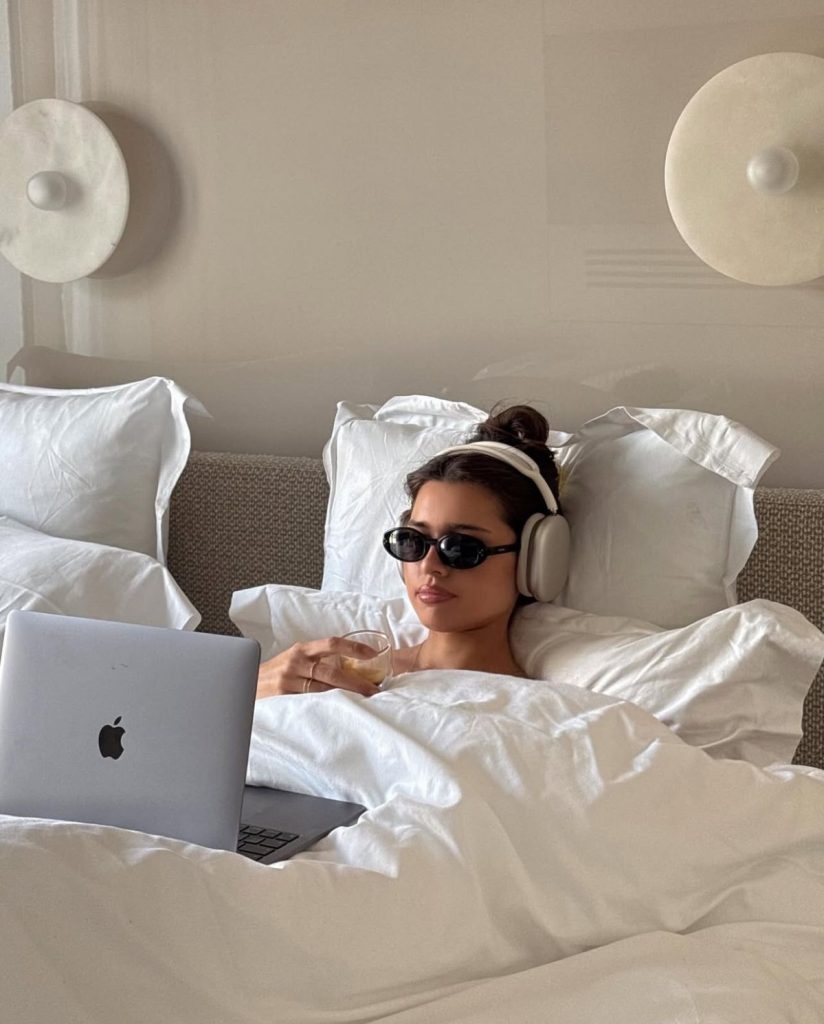 Nurturing Mental Well-being in the Autumn Season: Coping with Seasonal Affective Disorder (SAD ...